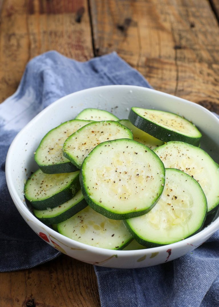 How To Steam Zucchini - Vegetable Recipes
